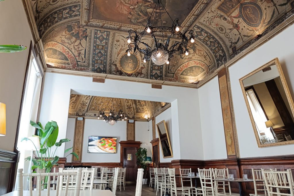 Centrale Macerata Albergo Diffuso Caffè Ristorante Pizzeria